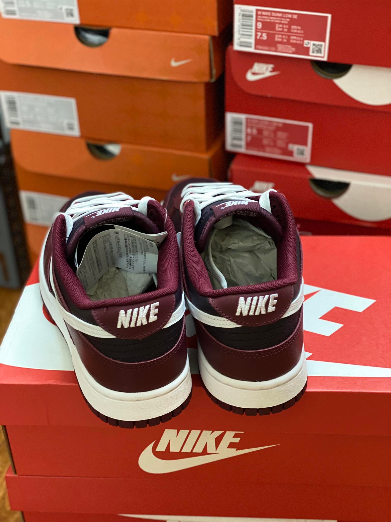 Dunk Low Dark Beetroot DJ6188-600